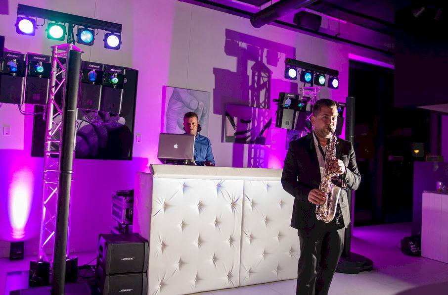 Dj Crew - Reviews. Offerte. Booking. | eventplanner.be